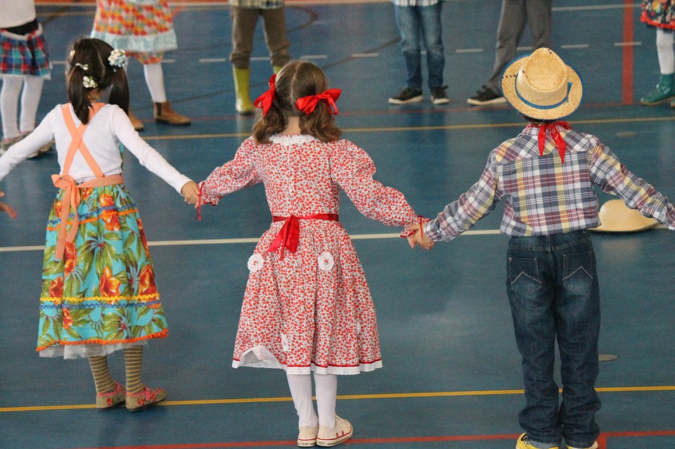 27 Passos de Quadrilha para Festa Junina Tradicional
